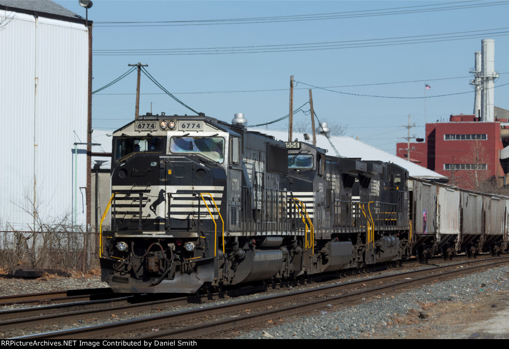 NS 6774 leads 52X